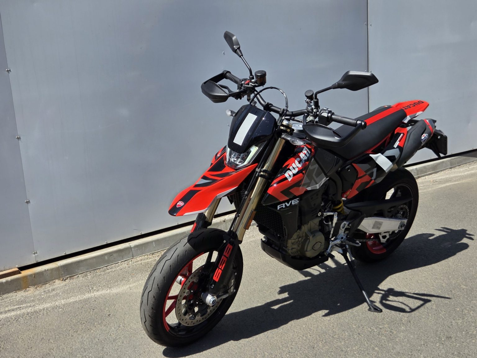 Ducati Hypermotard Mono 698 RVE | Metrotehnica Auto Moto